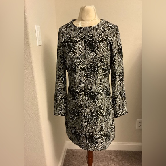 Zara | Dresses | Zara Women Long Sleeve Black And White Floral Pattern ...